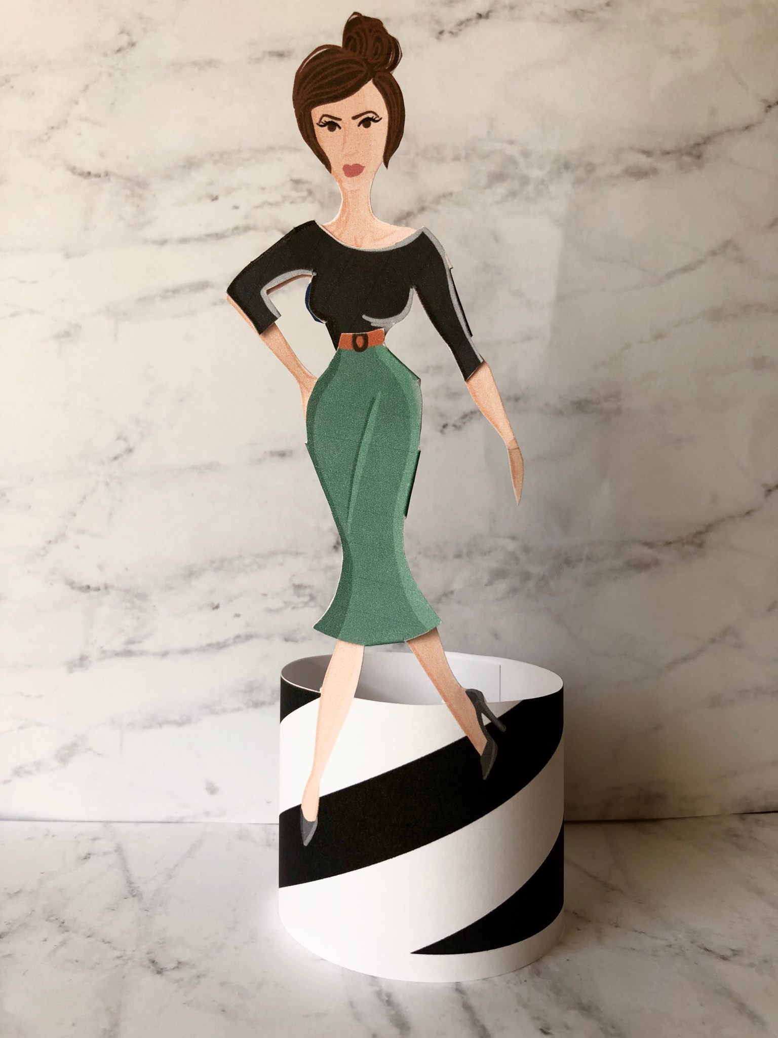 How to make your own DIY Paper Doll – AMASNEME
